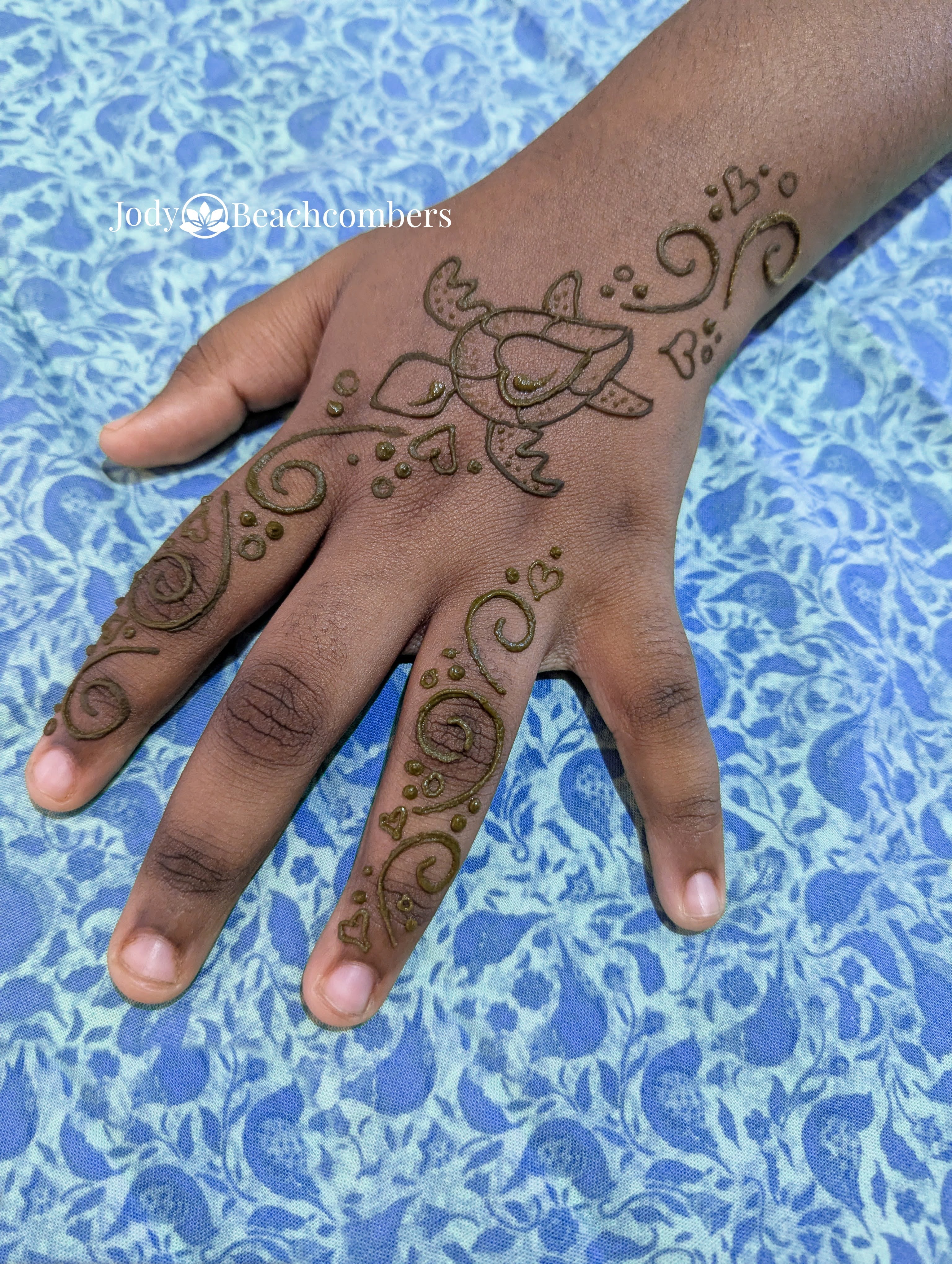 Sunshine, Skin, and Summer Henna Ideas You’ll Love – Beachcombers Henna ...